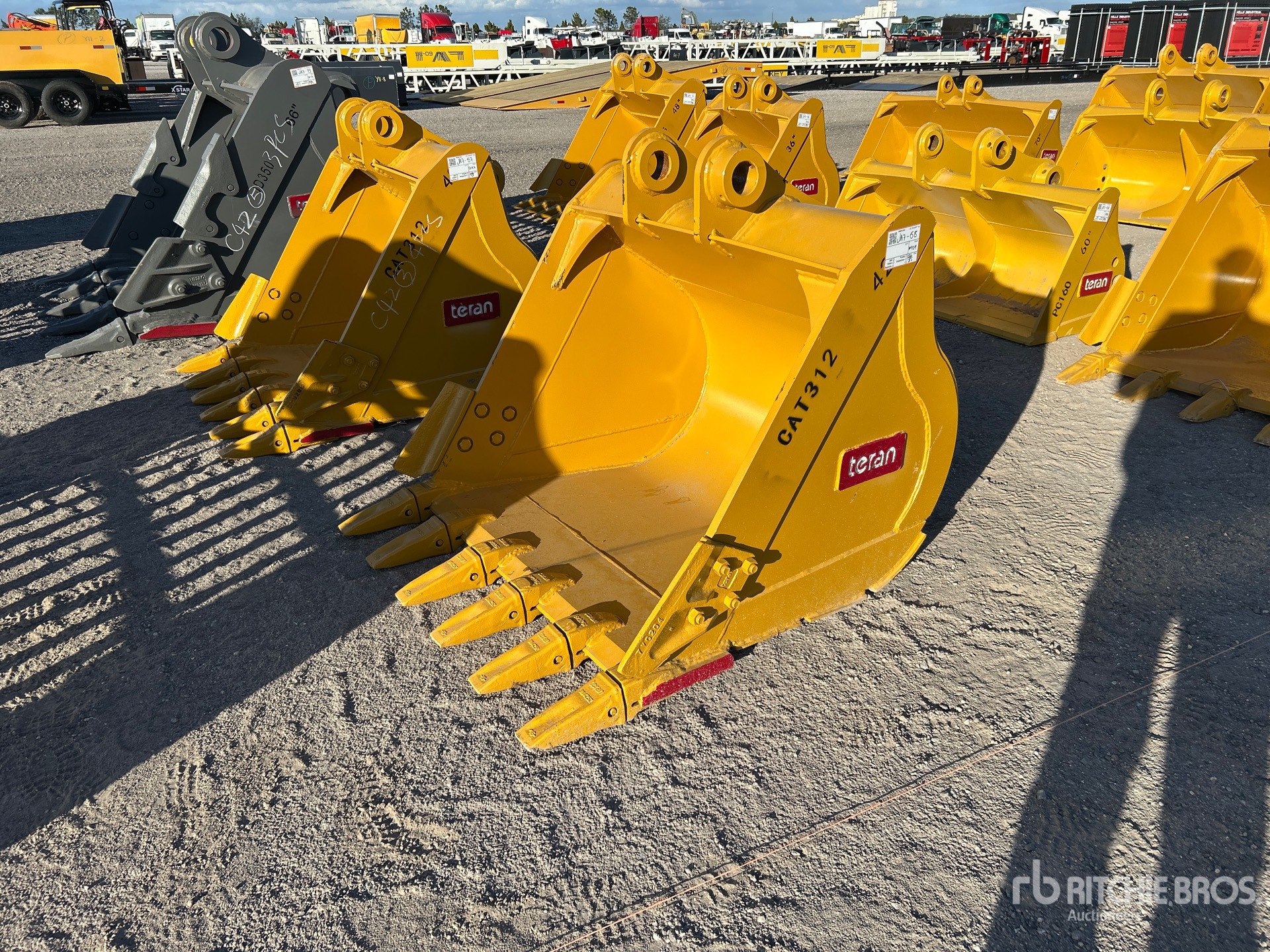 2024 Teran BKT31242 42 in 0.76 cyd Digging Excavator Bucket - Fits Cat ...