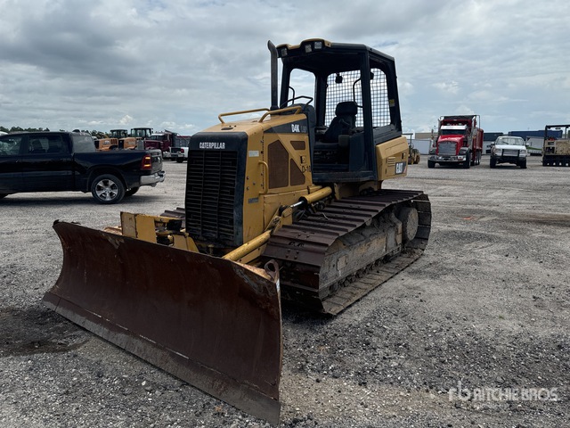 2011 Cat D4K LGP Crawler Dozer (Inoperable) | Ritchie Bros. Auctioneers