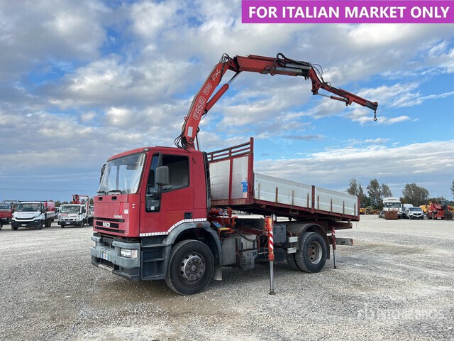 Fassi F140.22 Articulated Boom on 1997 Iveco Eurotech 4x2 Camion-benne avec grue | Ritchie Bros ...