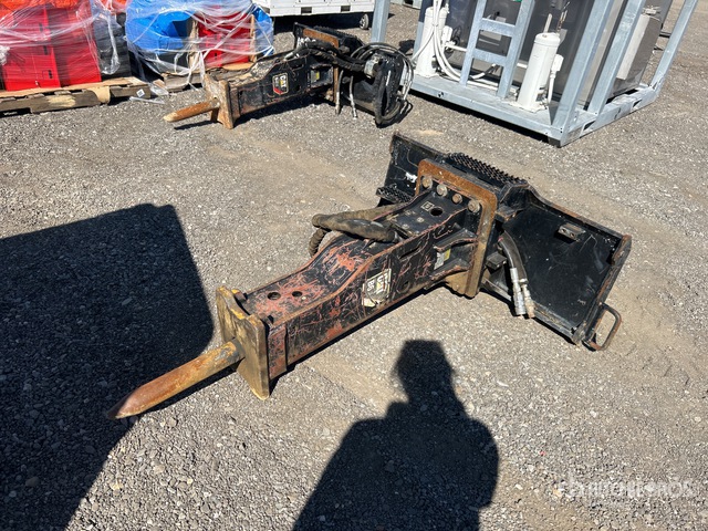 2018 Cat B6S 46 in Q/C Skid Steer Breaker | Ritchie Bros. Auctioneers