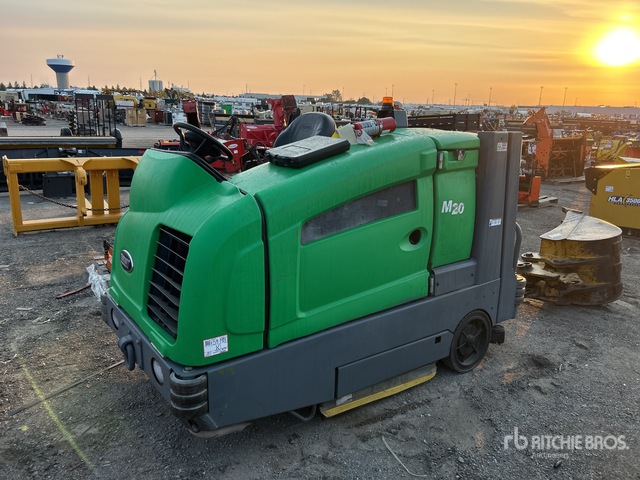 Tennant M20 Ride-On Floor Sweeper | Ritchie Bros. Auctioneers