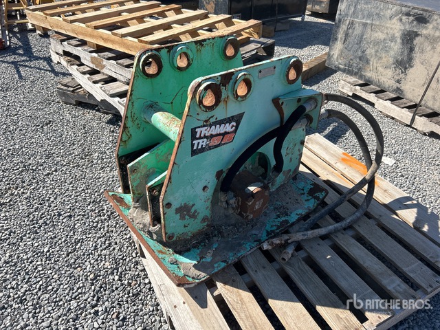 Tramac TR-9B Excavator Plate Compactor | Ritchie Bros. Auctioneers