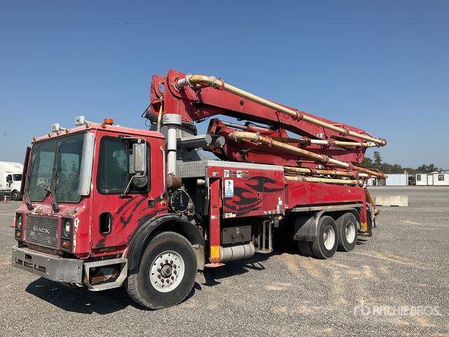 Alliance on 2006 Mack 600 6x4 Camion transportador de hormigon ...