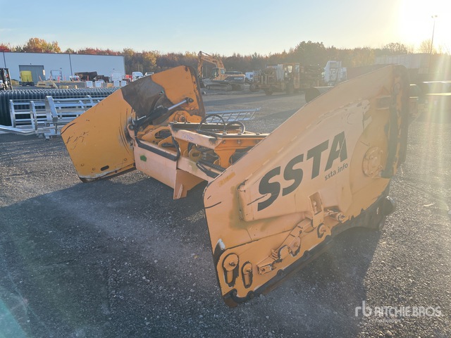 SSTA 10 Ft - 16 Ft Extendable Snow Pusher - Fits Tractor | Ritchie Bros ...