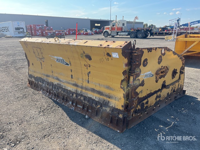 Metal Pless 10 ft Snow Pusher | Ritchie Bros. Auctioneers