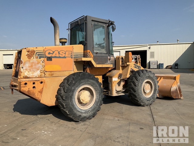 1998 Case 621 Wheel Loader in Omaha, Nebraska, United States ...