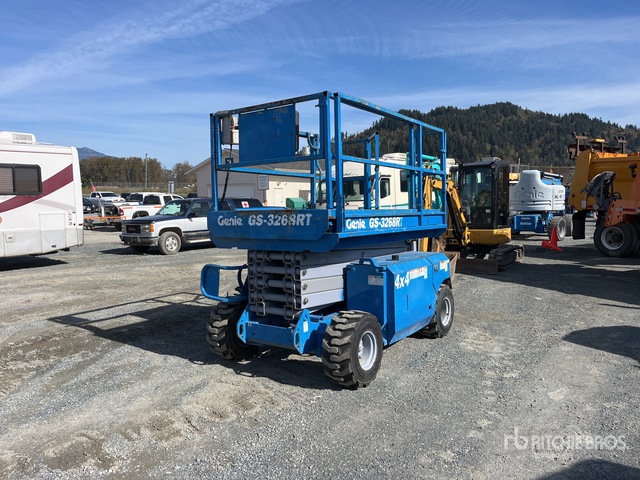 2002 Genie GS3268RT 4x4 Dual Fuel Scissor Lift | Ritchie Bros. Auctioneers