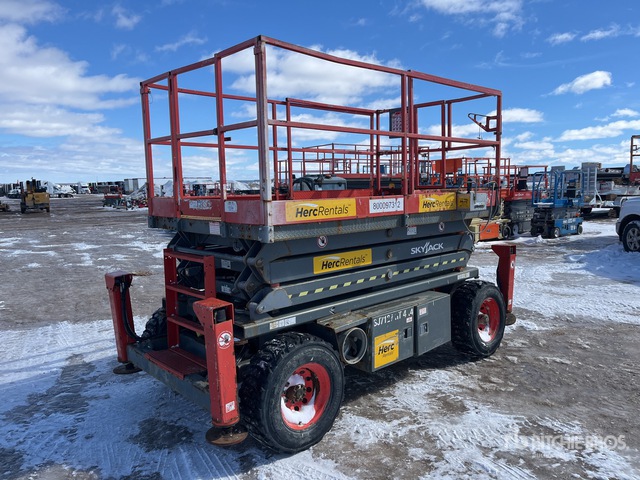 2014 Skyjack SJ7127 RT Dual Fuel Scissor Lift | Ritchie Bros. Auctioneers