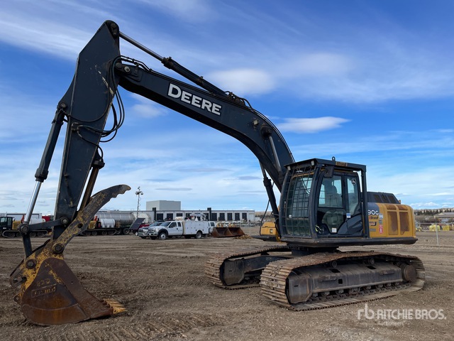 2015 John Deere 290G LC Tracked Excavator | Ritchie Bros. Auctioneers
