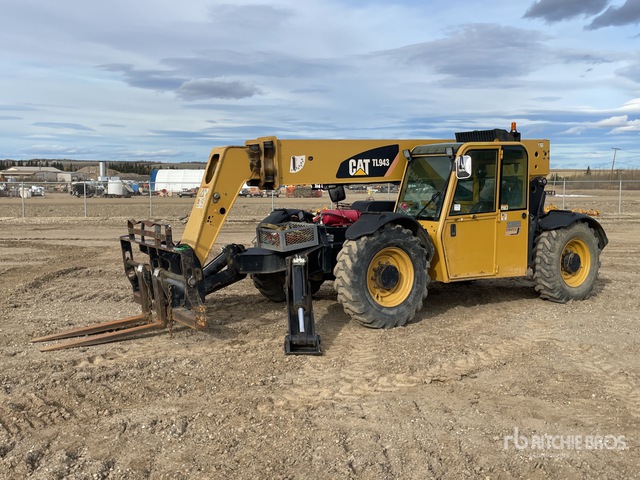 2007 Cat TL943 Telehandler | Ritchie Bros. Auctioneers