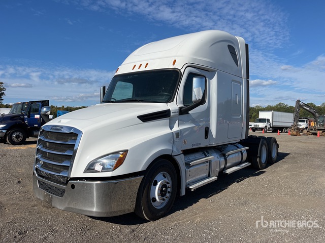 2020 Freightliner Cascadia 126 6x4 Sleeper Truck Tractor | Ritchie Bros ...