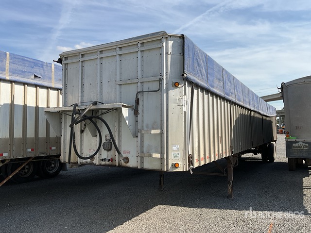 1995 IMC 48 ft x 102 in T/A Live Bottom Chip Trailer | Ritchie Bros ...