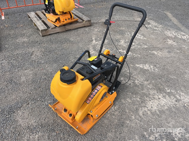 SDLOOL SL90B Vibratory Plate Compactor (Unused) | Ritchie Bros. Auctioneers