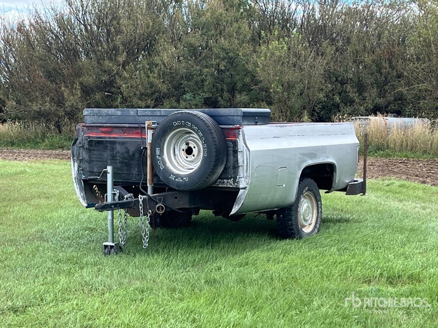 Custom Built 8 ft S/A Utility Trailer | Ritchie Bros. Auctioneers