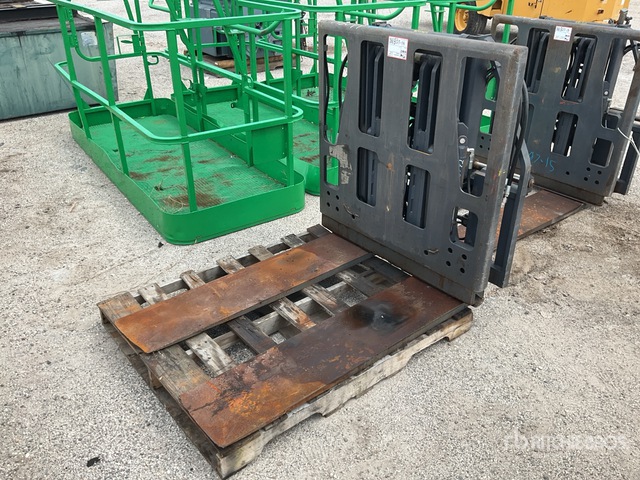 Loron 47 in 4500 lb Fork Attachment | Ritchie Bros. Auctioneers