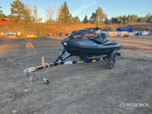 2023 Sea-Doo RXPX 300 11 ft Vehículo acuático personal (Unused) w/2022 Karavan Move Watercraft ...