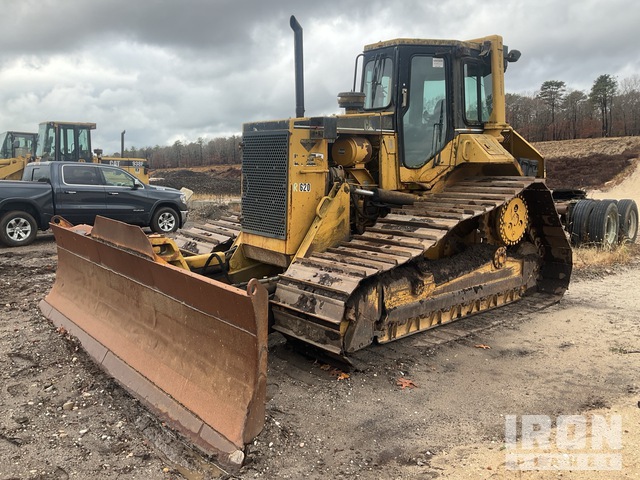 Cat D6M LGP Crawler Dozer in Eastport, New York, United States ...