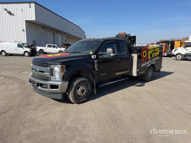 2018 Ford F350 Extended Cab Service Body