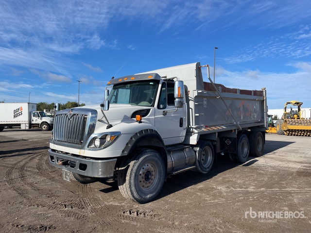 2012 International WorkStar 7600 8x4 Tri/A Dump Truck | Ritchie Bros ...