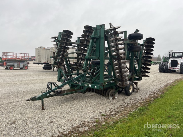 Big G 5045 45 ft Tandem Disc | Ritchie Bros. Auctioneers