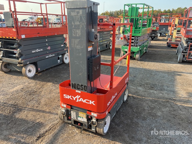 2015 Skyjack SJ16 Vertical Mast Lift | Ritchie Bros. Auctioneers