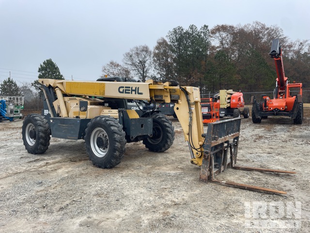 2015 Gehl RS8-42 Telehandler in Hiram, Georgia, United States ...