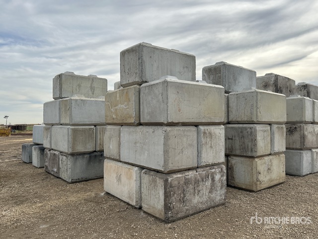 Quantity of (10) Concrete Blocks | Ritchie Bros. Auctioneers