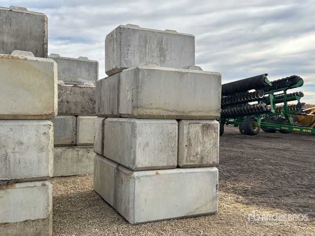 Quantity of (10) Concrete Blocks | Ritchie Bros. Auctioneers