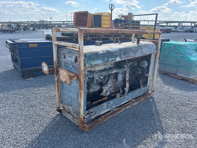 Lincoln SAE300 300 A Skid-Mounted Stick Engine Driven Welder ...