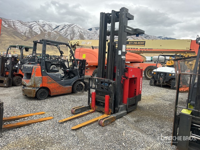 2012 Raymond EZ R40TT 4500 lb Electric Forklift (Inoperable) | Ritchie ...