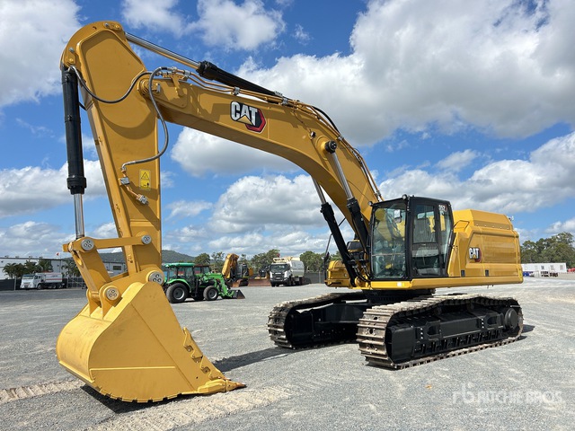 2023 Cat 352 Tracked Excavator (Unused) | Ritchie Bros. Auctioneers