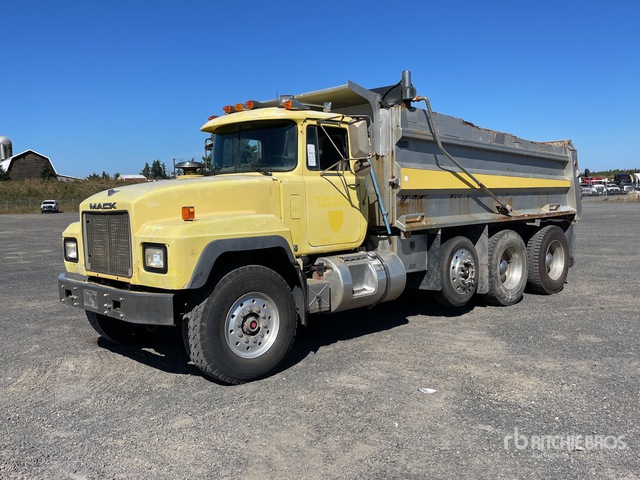 1997 Mack RD688S 8x4 Tri/A Dump Truck | Ritchie Bros. Auctioneers
