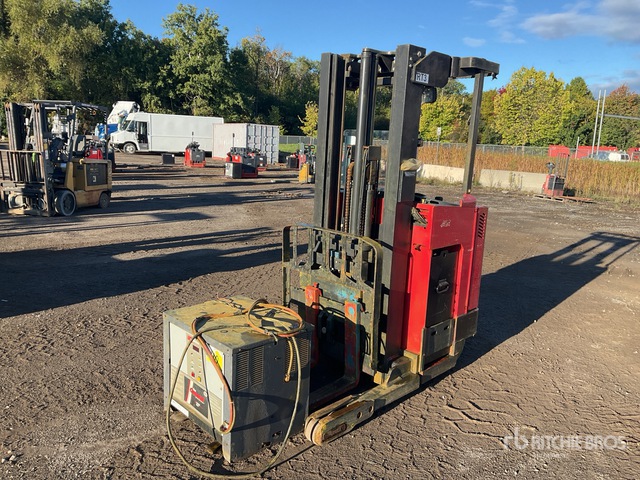 2011 Raymond ET R30TT 3000 lb Reach Electric Forklift | Ritchie Bros ...
