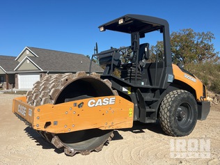 2019 Case SV208D Smooth Drum Compactor in Branson, Missouri, United ...