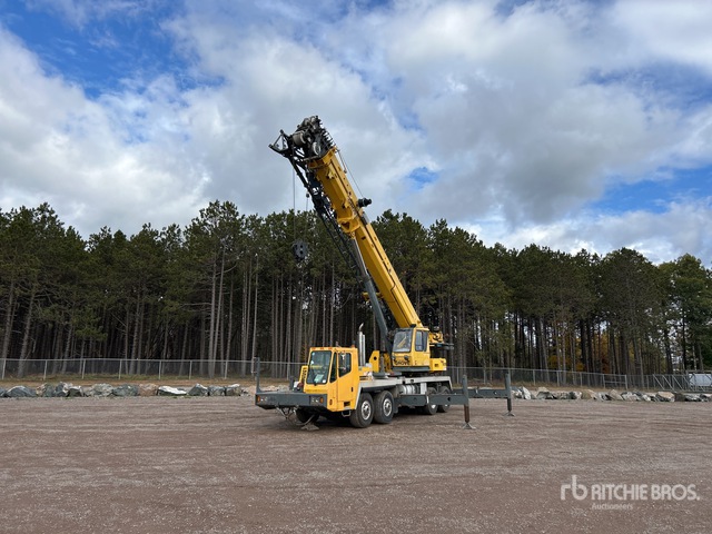 2005 Grove TMS900E 8x4 Hydraulic Truck Crane | Ritchie Bros. Auctioneers