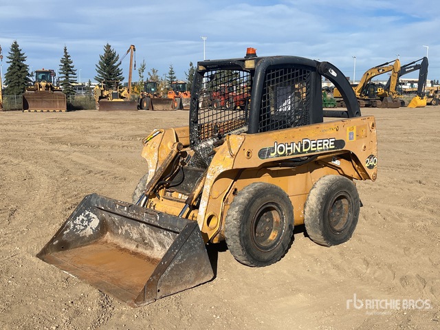 1999 John Deere 240 Skid Steer Loader | Ritchie Bros. Auctioneers