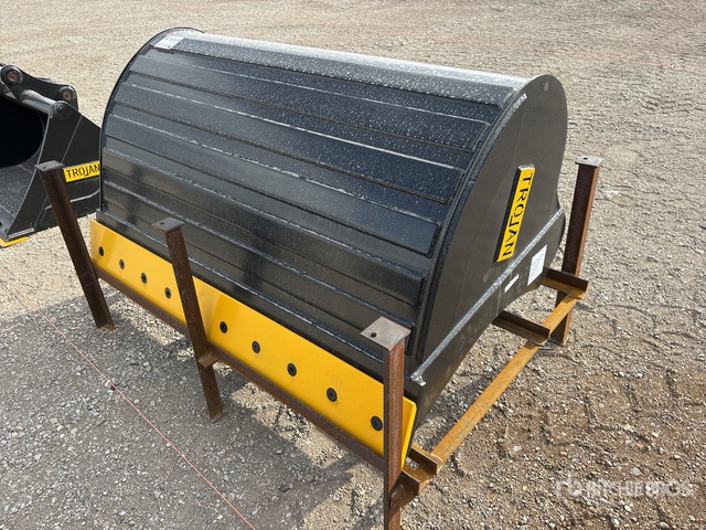 Trojan 120CL 60 in Ditch Cleanng Excavator Bucket - Fits 65mm Cat 311 ...