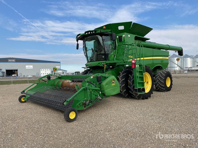 2012 John Deere S680 Combine Harvester | Ritchie Bros. Auctioneers