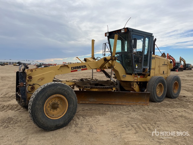 1994 Champion 730A Motor Grader | Ritchie Bros. Auctioneers