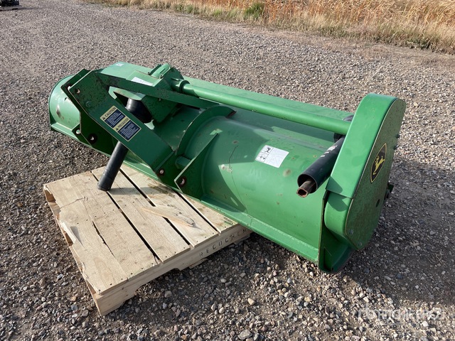 John Deere 390 94 in 3-Point Rotary Tiller | Ritchie Bros. Auctioneers