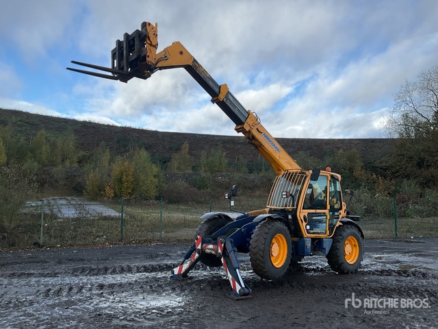 2004 JCB 533-105 Telehandler | Ritchie Bros. Auctioneers