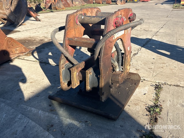 Allied 98000 34 in Plate Compactor Attachment - Fits Link-Belt 350 ...