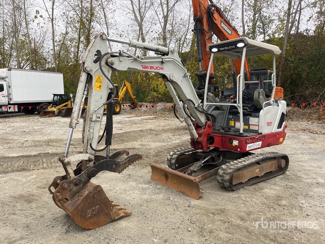2022 Takeuchi TB225 Mini Excavator | Ritchie Bros. Auctioneers