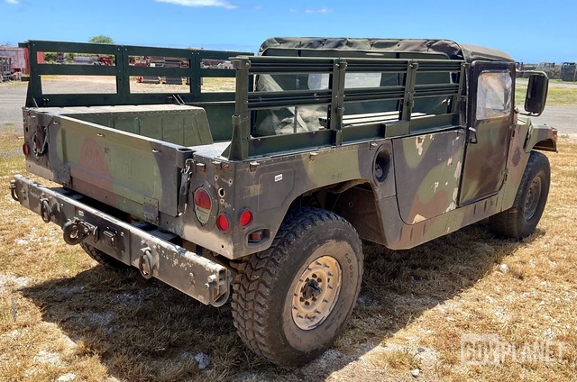Surplus 2007 AM General M1097R1 HMMWV 2 Door Soft Top w/Truck Body in ...