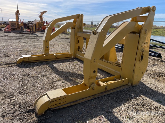 WBM 72 in Q/C Wheel Loader Grapple - Fits John Deere 524/544/624 ...