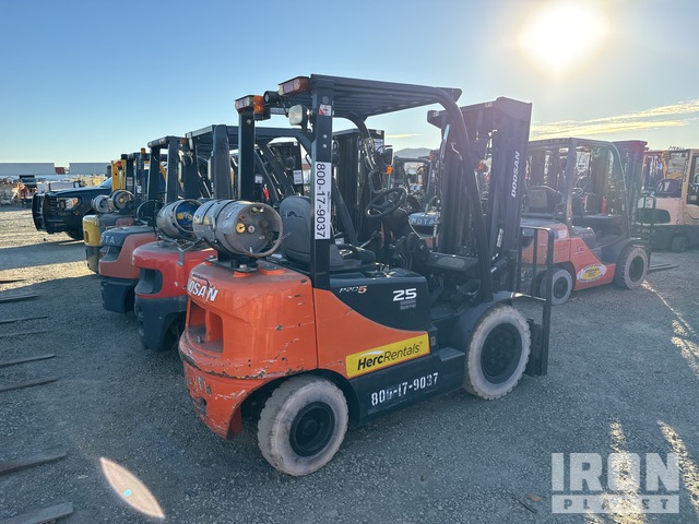 2017 Doosan G25P-5 4600 lb Pneumatic Tire Forklift in Perris ...