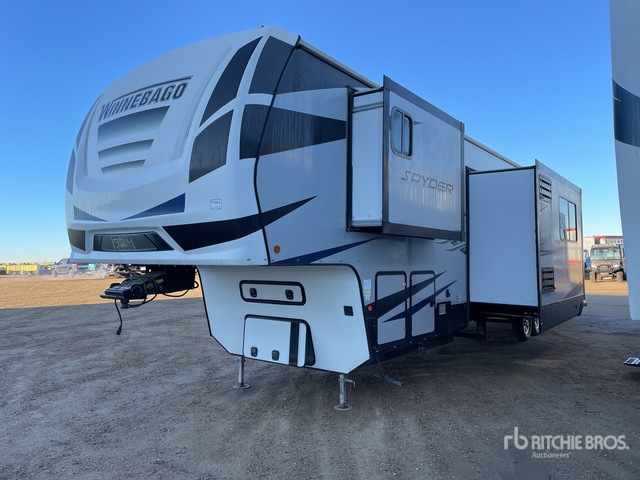 2020 Winnebago Spyder 41 ft T/A Toy Hauler Travel Trailer | Ritchie ...