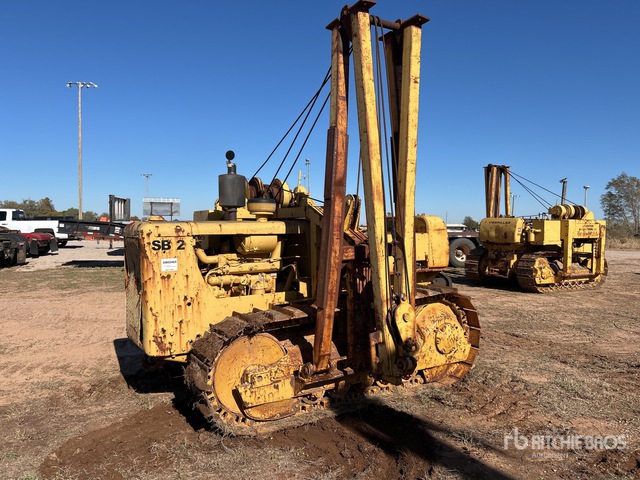 1971 Cat D4D を見 Pipelayer w/ Midwestern D4D Conversion | Ritchie Bros ...