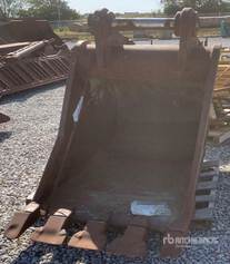 Entek 36 in Excavator Bucket in Cedar Rapids, Iowa, United States ...