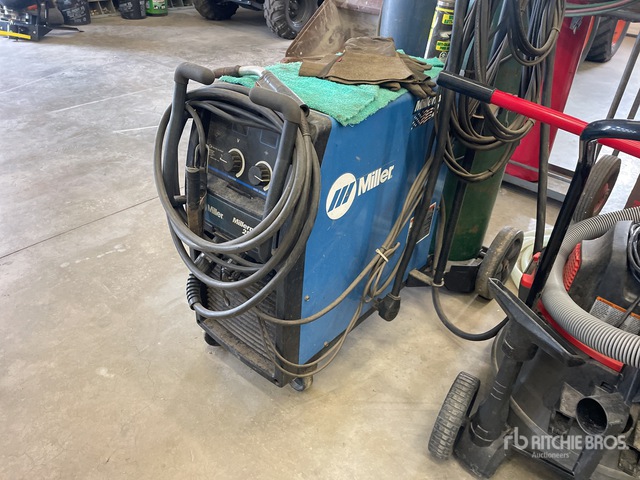 Miller Millermatic 252 200 A MIG Soldadora | Ritchie Bros. Auctioneers